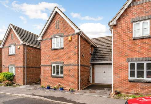 Moorings Close, Hamworthy - For Sale | Goadsby